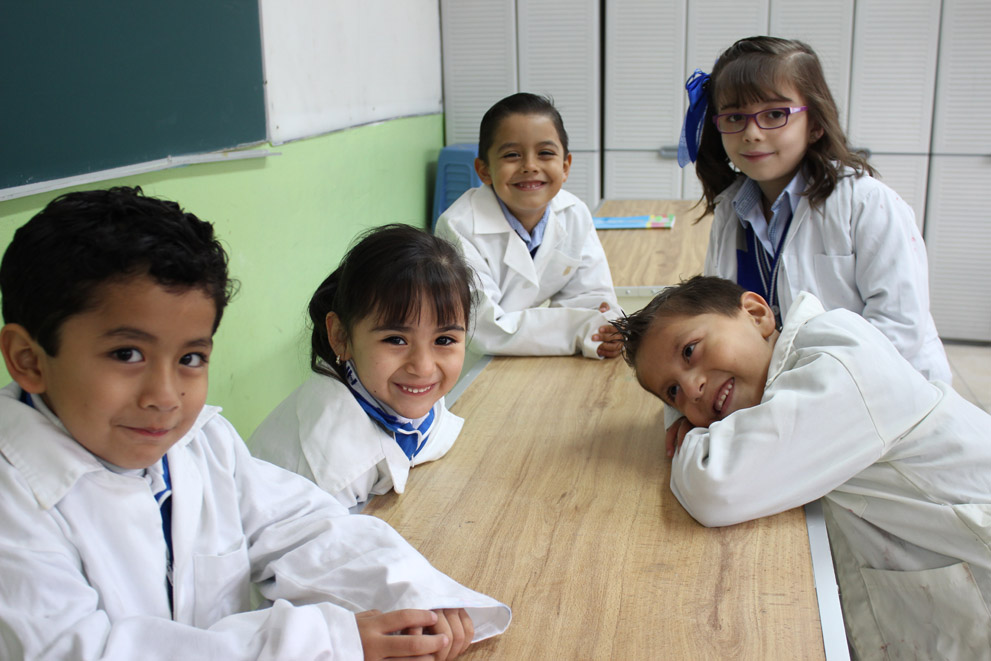 Escuela Primaria Gema Del Lago CEIP Buenos Aires